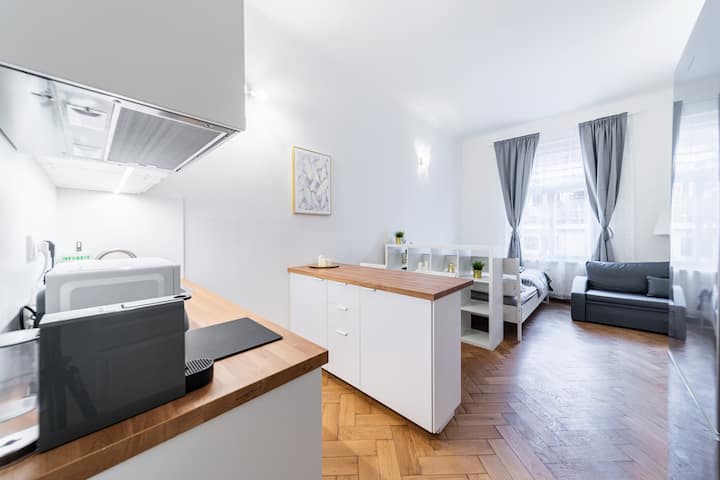 Nice Flat In The City Center. - Praga