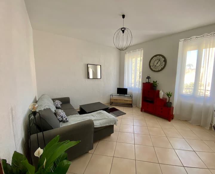 Belle Maison Divisée En 2 Avec Jardin Et Piscine 1 - Plan-de-Cuques