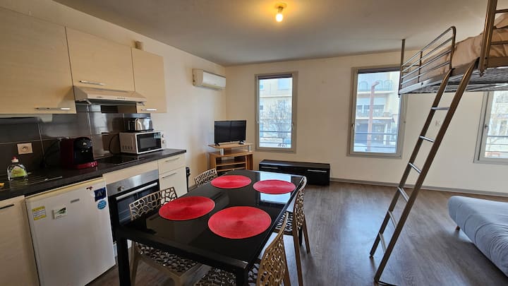 Grand Studio 4 Pers. Centre Ville/clim/wifi - Frontignan