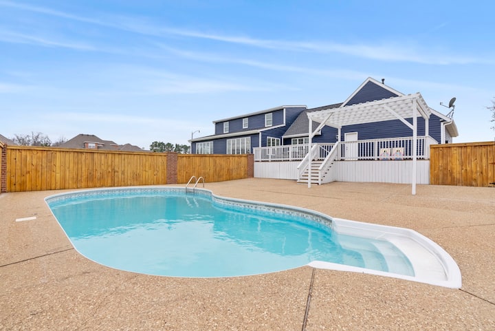 Nw Arkansas Gem With Pool, Trails And Shuffleboard - Rogers, AR