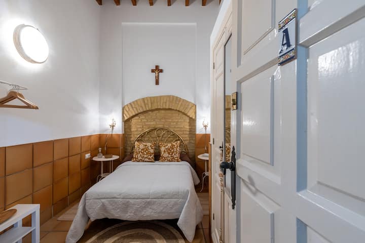 A Con Arco Romano Casa Señorial Casco Antiguo - Sevilla, España