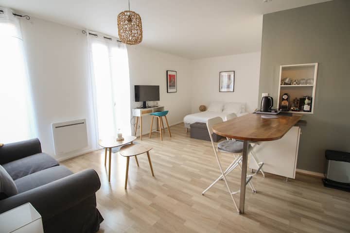 Le St Ausone : Studio Centre Ville/parking - La Couronne