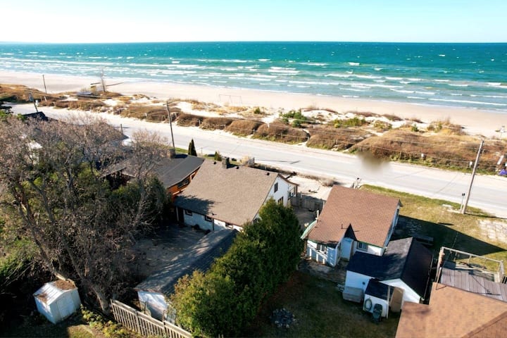 Oh My!  Look At The View!  Rustic Charm. - Sauble Beach