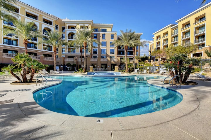 Luxury Studio W/ Full Kitchen | Sleek & Private - Henderson, NV