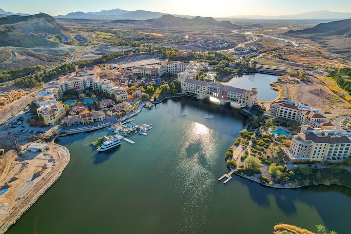 Studio | Scenic Views | Sunset | Full Kitchen - Henderson, NV