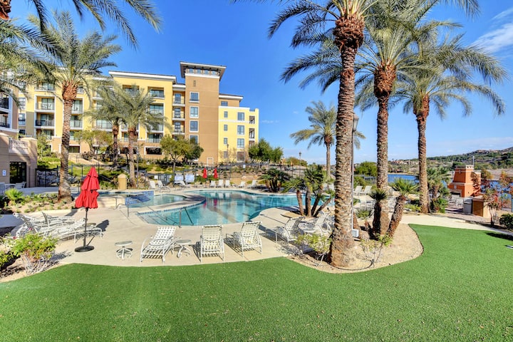 Modern Studio Getaway – Walk To Dining & Fun! - Nevada