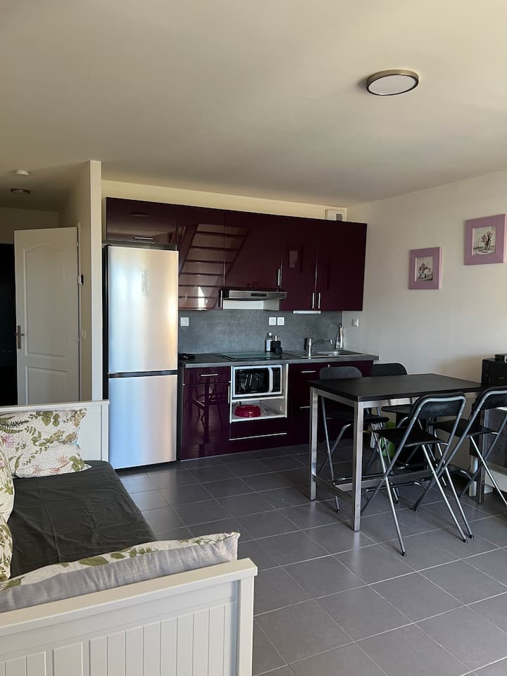Appt 2 Chambres, 5 Pers., Wifi Gratuit - Meaux