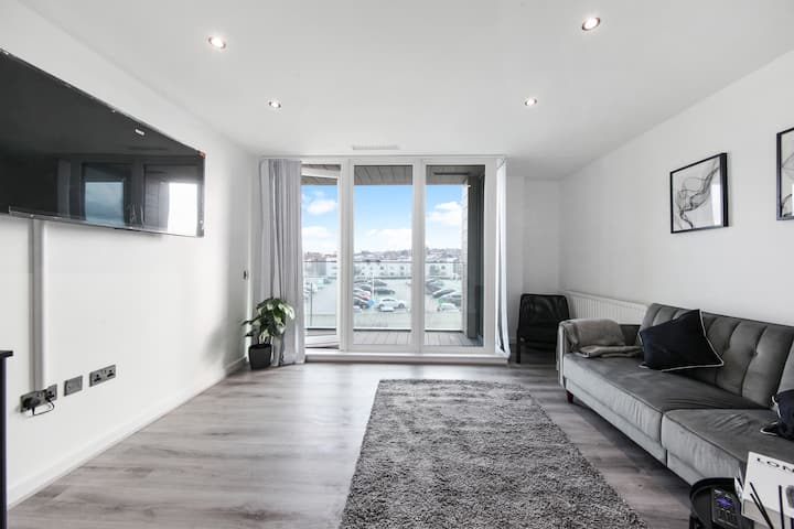 1 Bed Flat Newly Refurbished - Middlesex University London