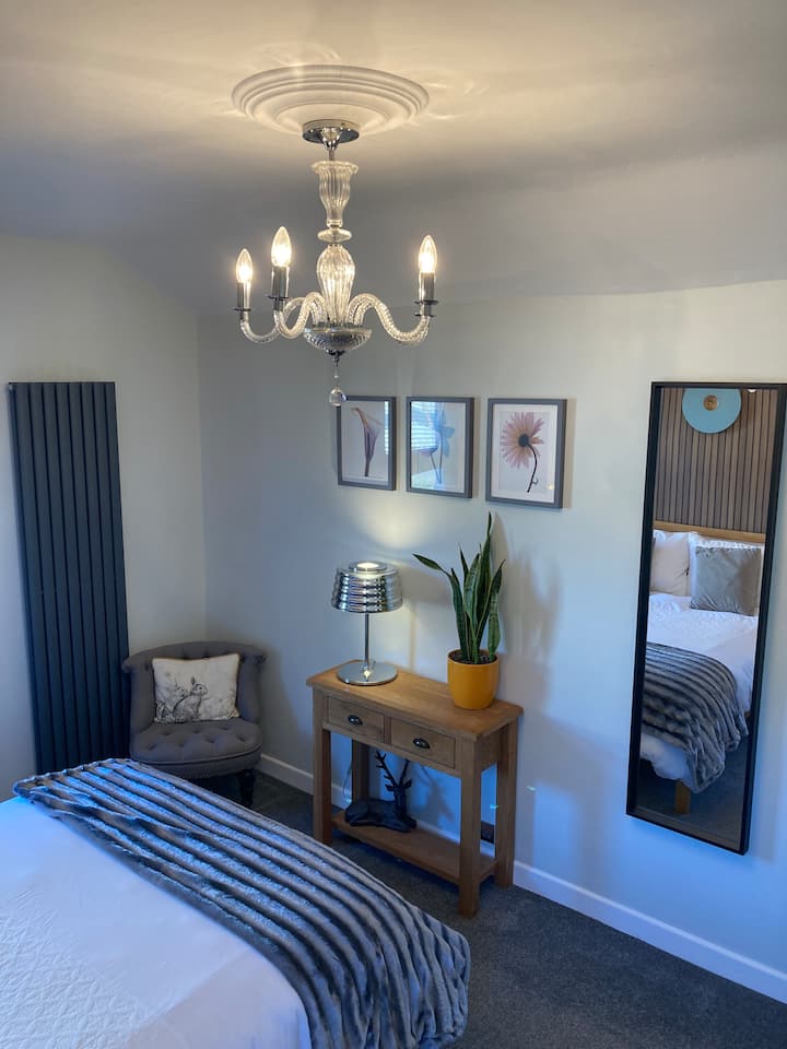 Double Room In Central Cardiff - Cardiff