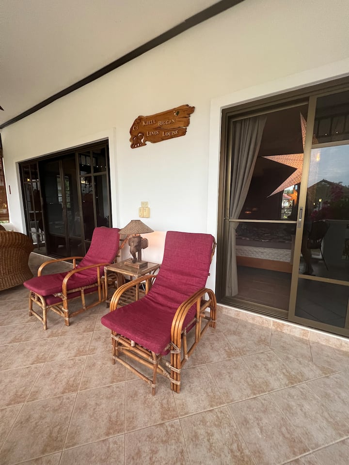 Strandnära Hus I Thailand - Thap Sakae