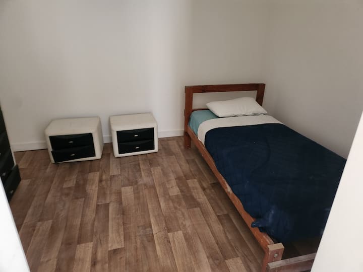 1 Bedroom Studio - Rockhampton