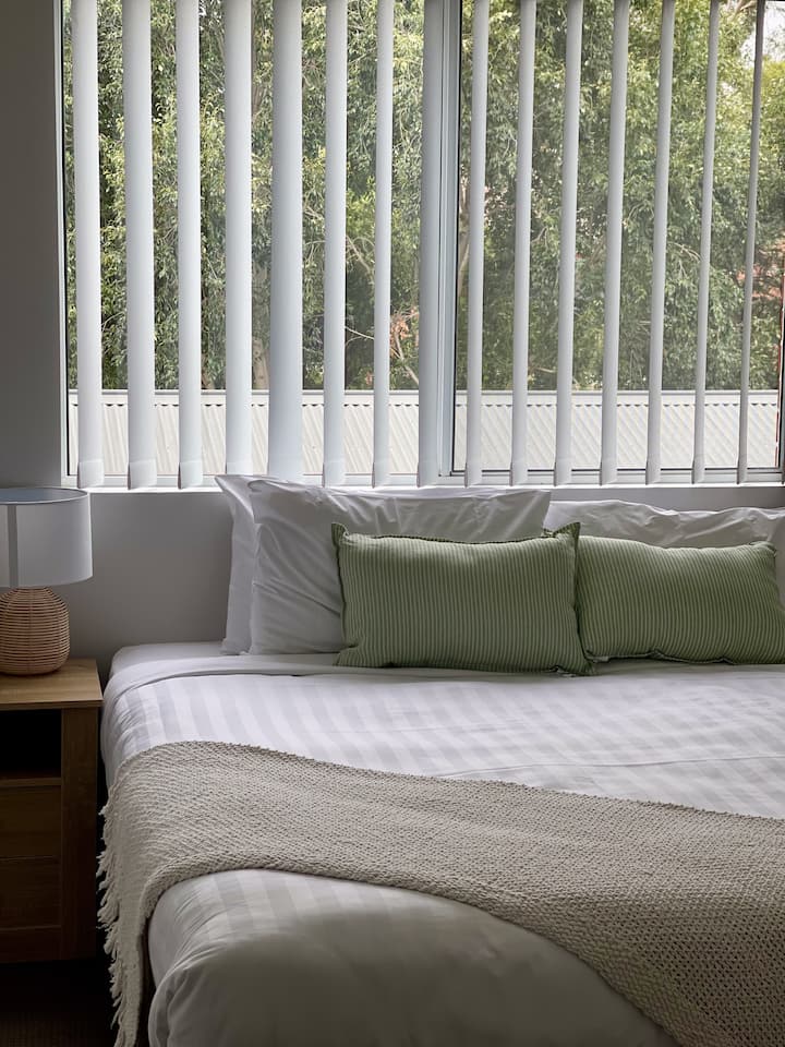Serene Wagga Townhouse Getaway - ウォガウォガ