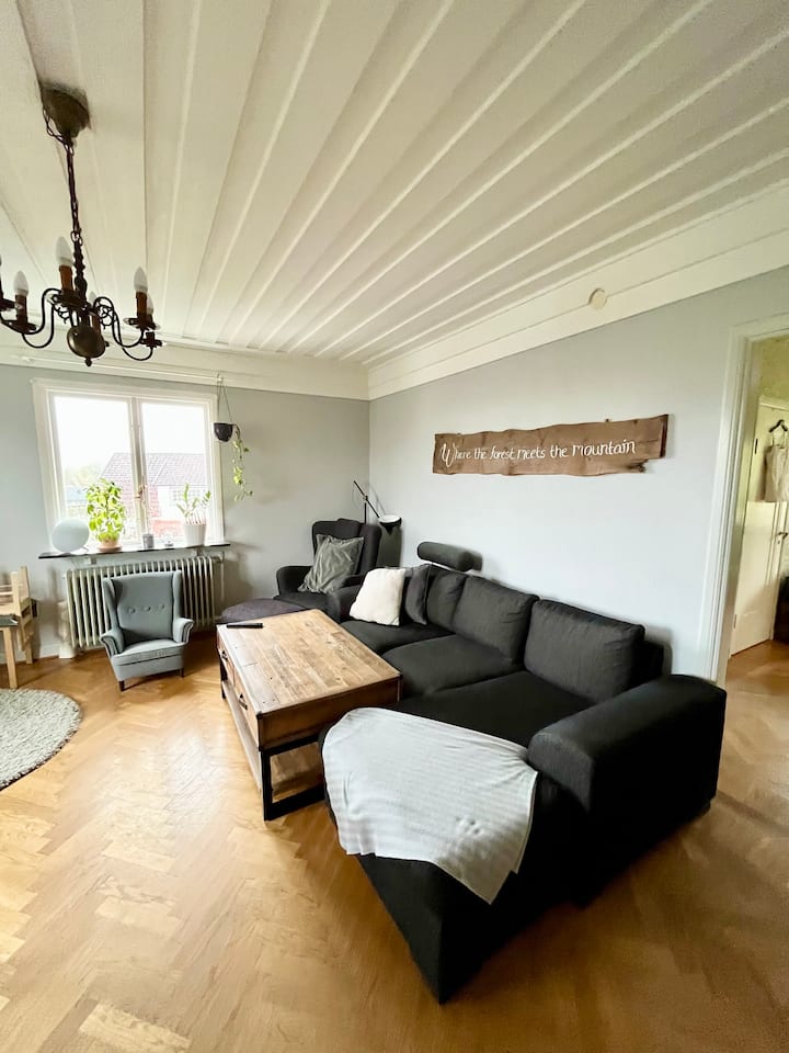 Mysig Lägenhet Med Balkong Och Parkering I Utby - Gothenburg