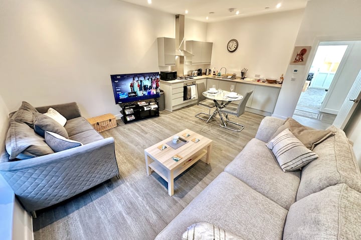 Contemporary Charm By The Quay With Garden - Poole