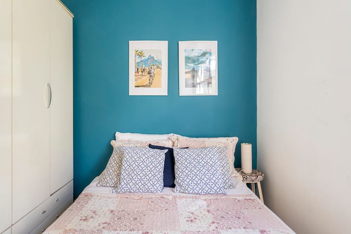 Bedroom With Air Conditioner In The Heart Of Ipanema! - Ipanema