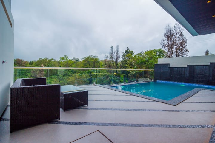 Luxury 5 Bhk Celebrity Private Pool Villa Igatpuri - Igatpuri