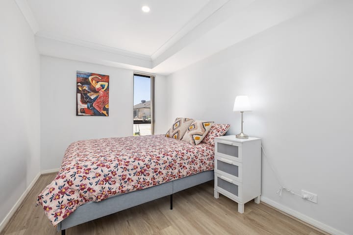 137 A R1 A Comfortable Room Close To Airport - Perth