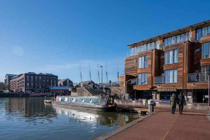 Luxe Apt With River View - Next To Harbour & Cafes - Bristol