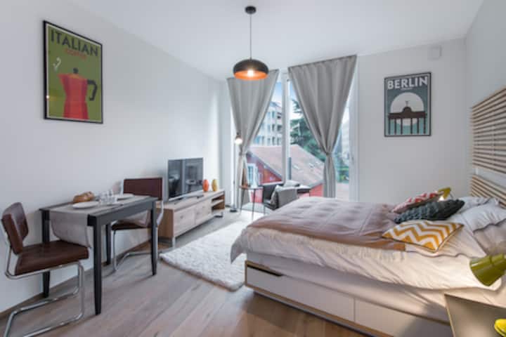 Bright Studio - 173000 - Carouge