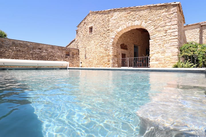 Mas Haut De Gamme 16 Pers 6ch 6sdb Piscine Spa - Alès