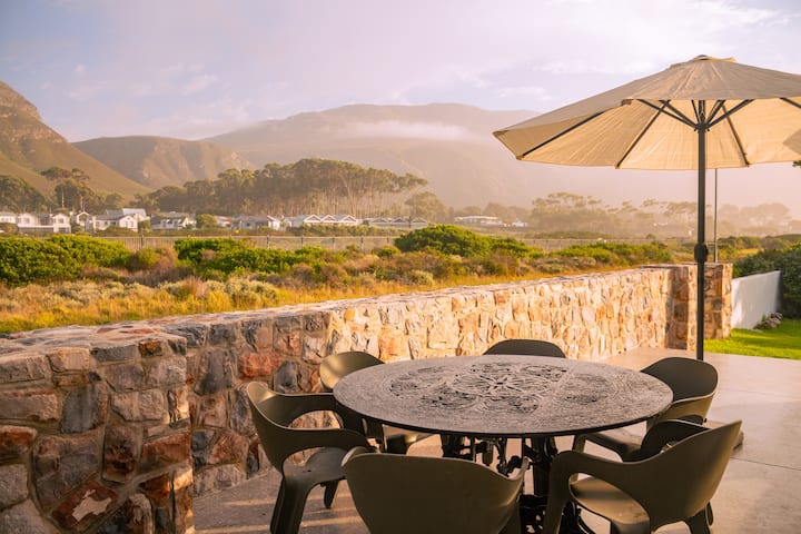 Cali House, Kwaaiwater Getaway - Hermanus