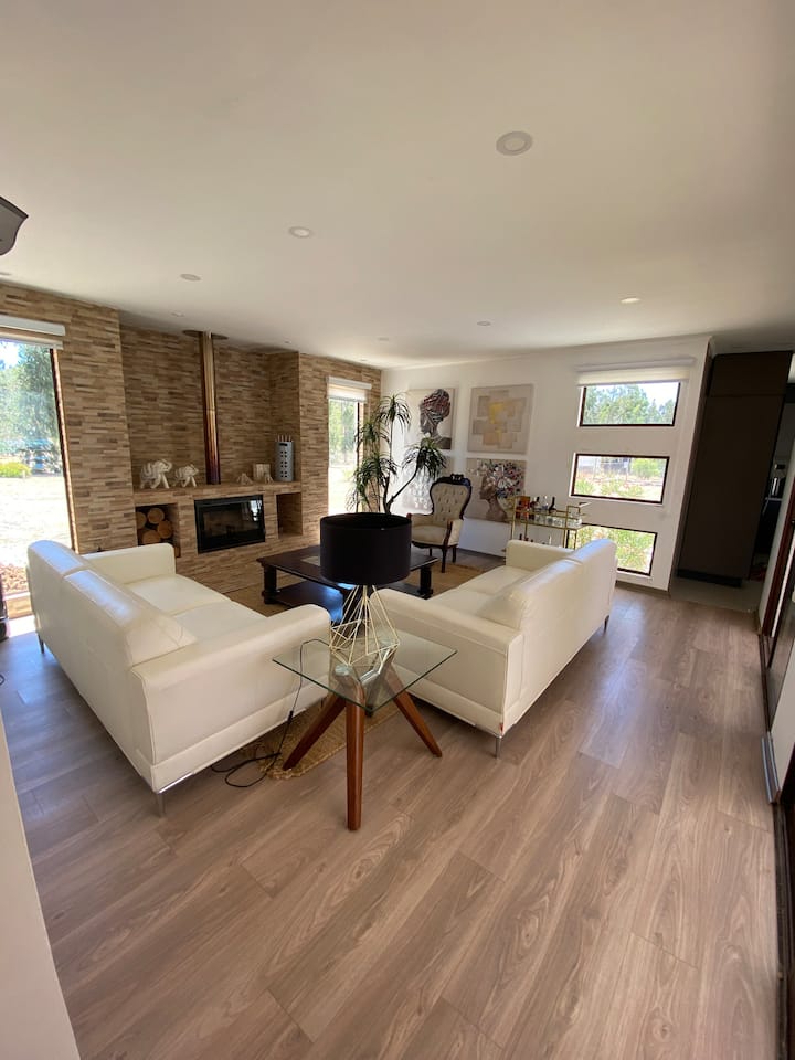 Moderna Casa En Parcela - Chile