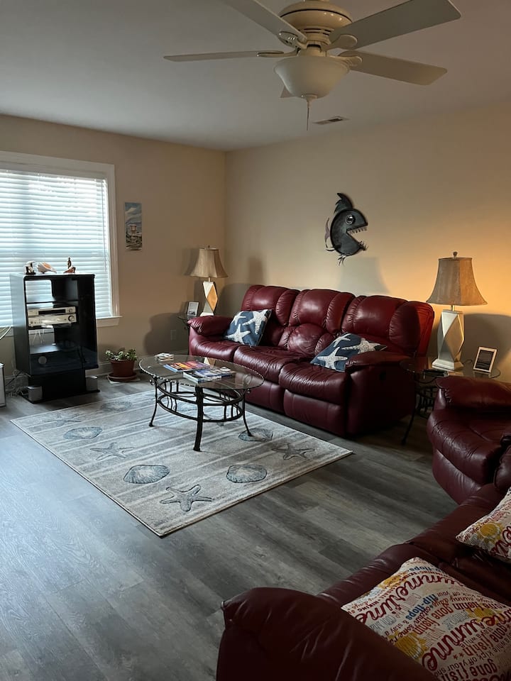 1 Bd/bth, 0.5 Mi To Beach, Wheelchair Accessible - Oak Island, NC