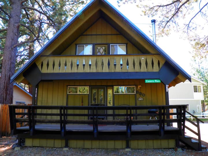 Cozy Tahoe Cabin - South Lake Tahoe, CA