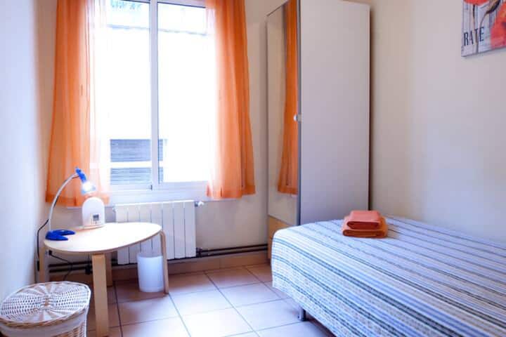 Old Town - Single W/ Ac - Barcelona