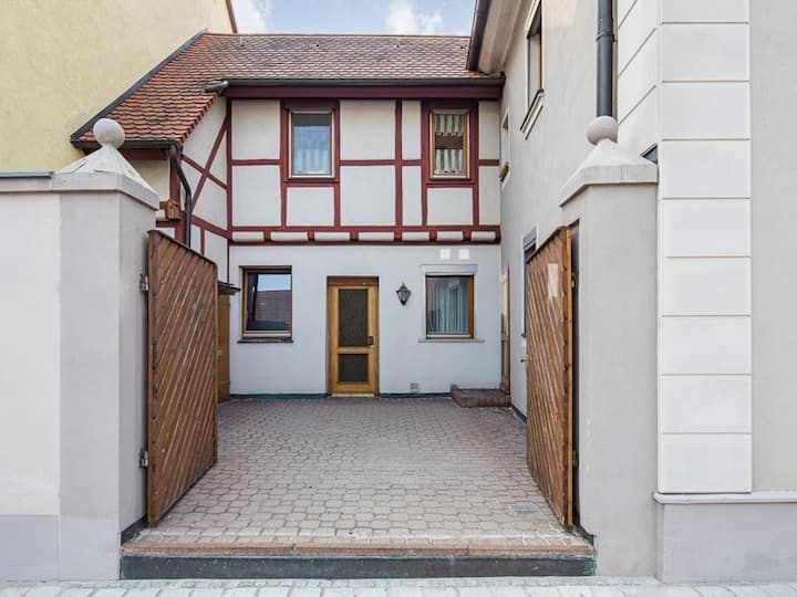 Zentrale Wohnung Für Familien - Erlangen