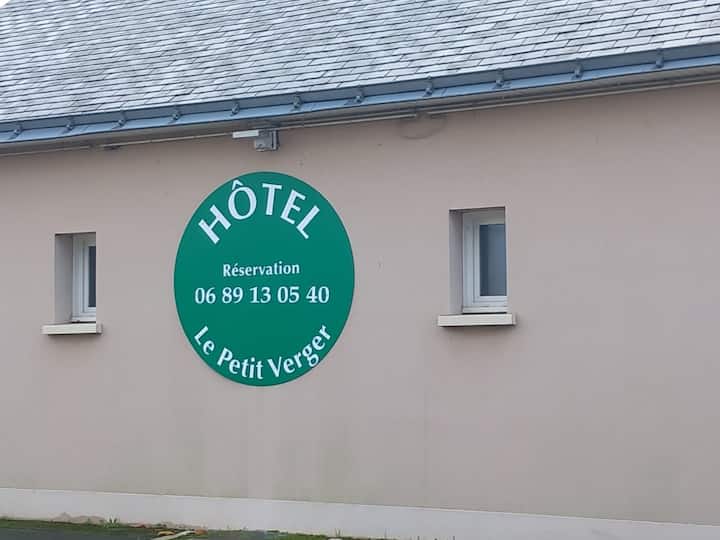 Hôtel/ Bar De Cure Bourse - Chalonnes-sur-Loire