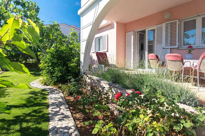 Apartment Lavanda* Great Position, Ac And Terrace - Krk