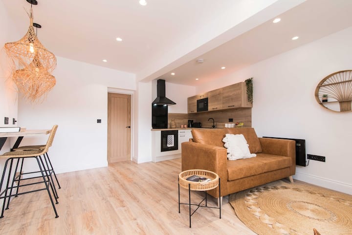 Boutique 1 Bed Apartment - Rugby