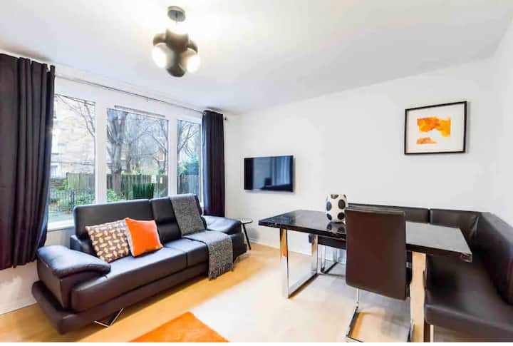 Spacious, Walk To City Centre! - Craigmillar Castle