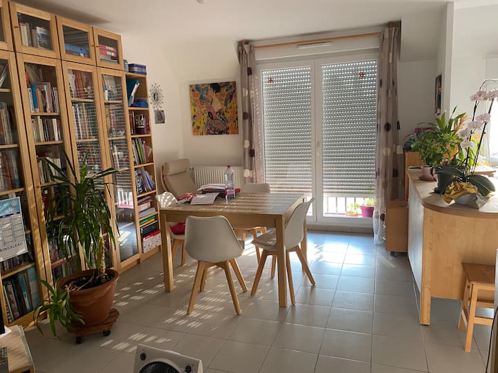 Très Bonne Occasion Sur Nemours - Nemours