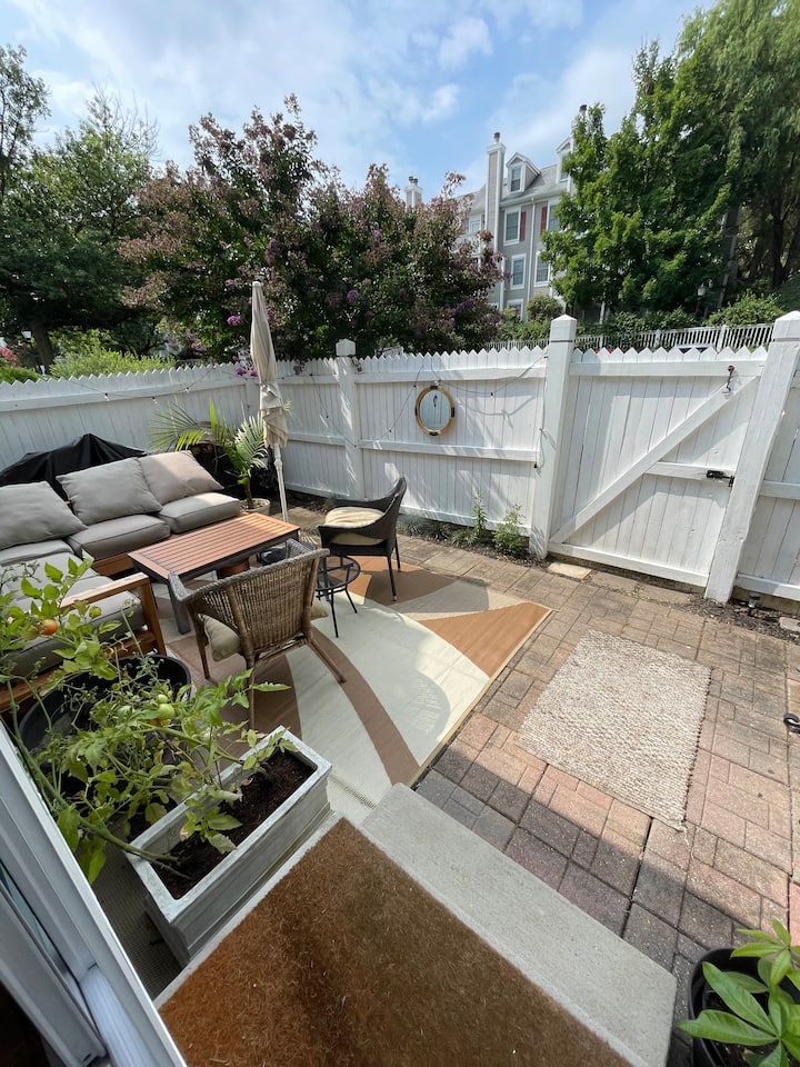 Arlington Home Near Shirlington - Arlington, VA