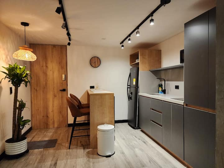 Park Laureles A/c, Fast Internet Studio #1 - Medellín