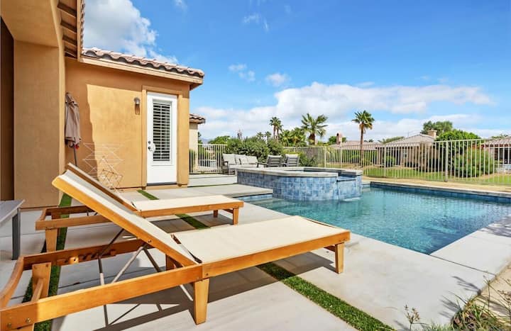 Desert Paradise, Hot Tub, Pool - Coachella, CA