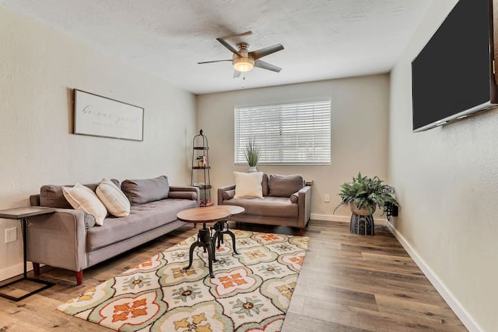 Downtown Orem Condo - Provo, UT
