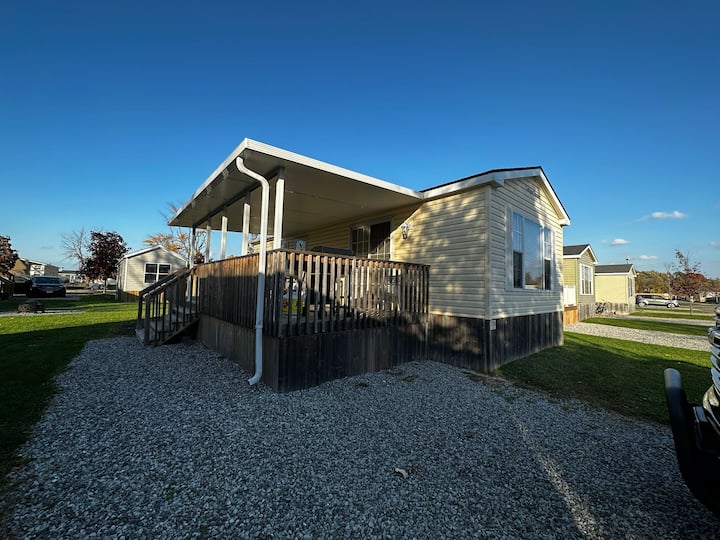 Falcon Cottages (230) Vineyard Of Niagara Falls - Niagara-on-the-Lake