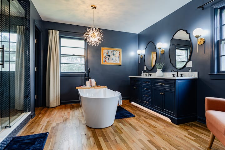 Extended Family Stay: Pet-friendly Home W/ Yard - Augusta