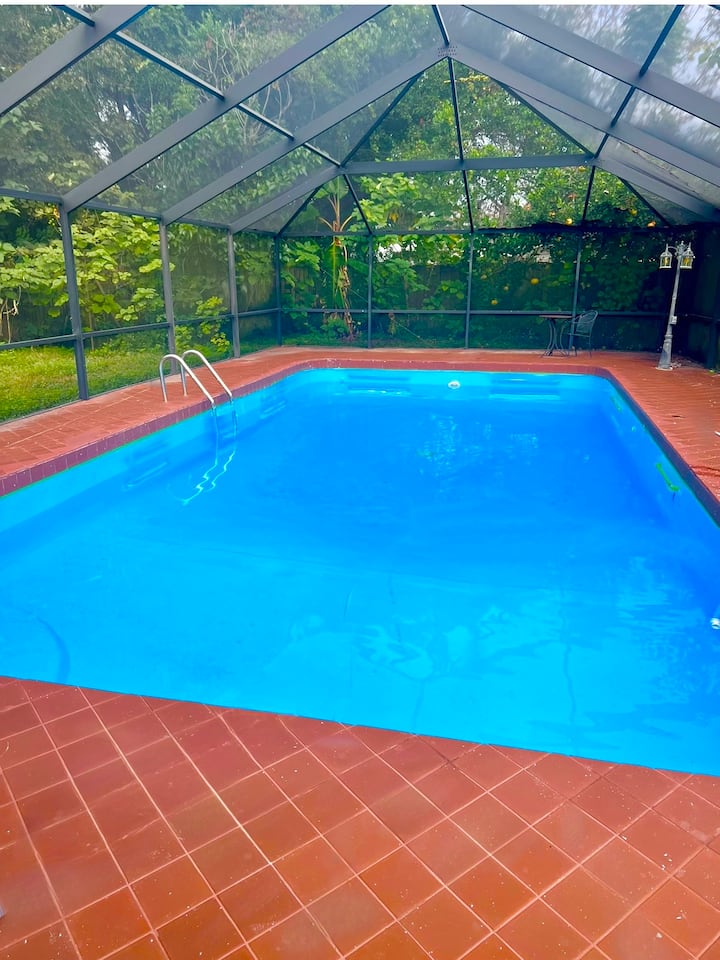 3br W/huge Pool, Patio
Near Wec/fast - Ocala, FL
