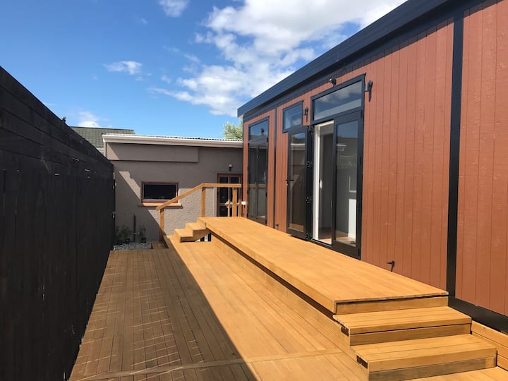 Sunny Tiny Home - Brightwater