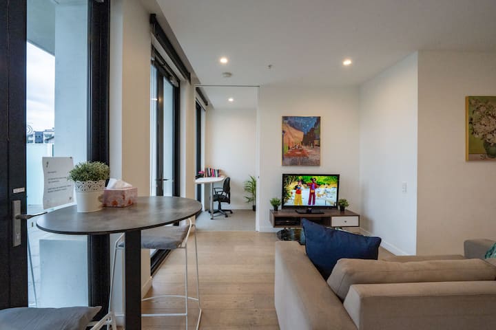 2br Cozy Central Brisbane Apt W/ Huge Balcony&pool - Brisbane
