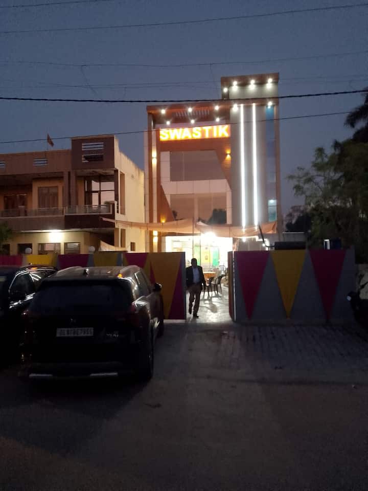 Guest/party House/meetings Hall And Rooms - Meerut