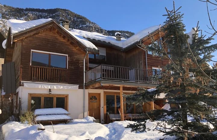 Chalet Pour 11 Personnes, Terrasse  Et Jardin - Briançon