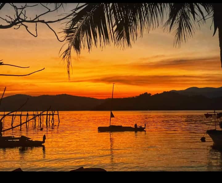 Boat On Land - Shared Bathroom - Ko Chang