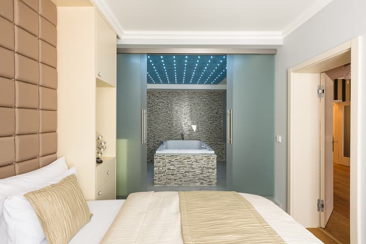 Luxury Apartment With Private Sauna And Whirlpool - Pilsen