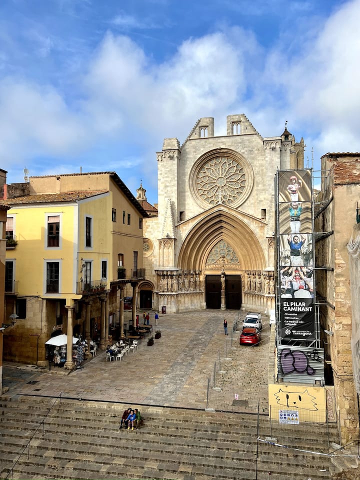 Acogedor Apartamento Enfrente De La Catedral - Tarragona, España