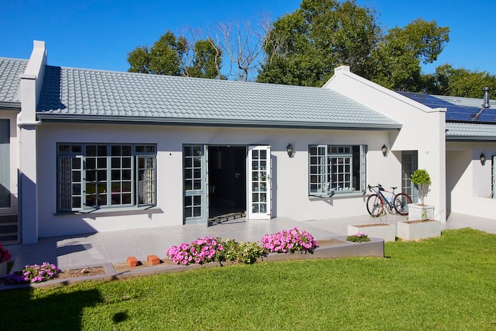 Gateway To Garden Route Bliss - George